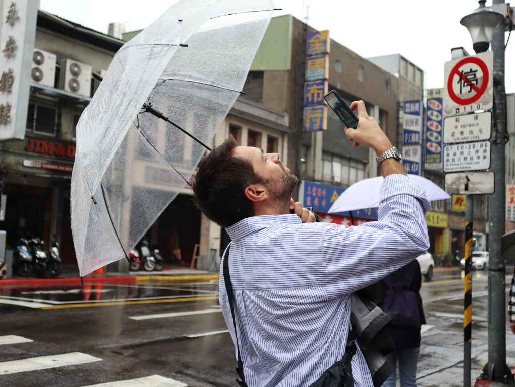 MSGM創意總監Massimo Giorgetti登台 101很震撼拍貓咪很幸福 – 潮流誌 InTrend Log