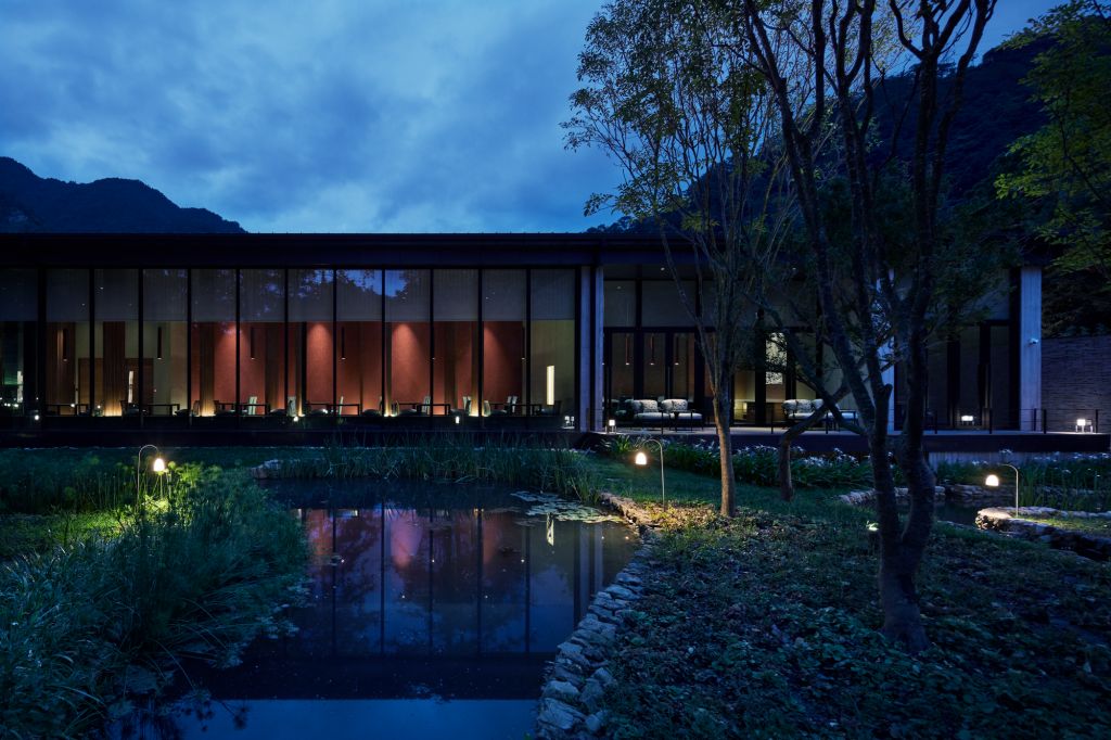 水澗交織詩意饗宴 虹夕諾雅谷關沁涼感受 – 潮流誌 InTrend Log