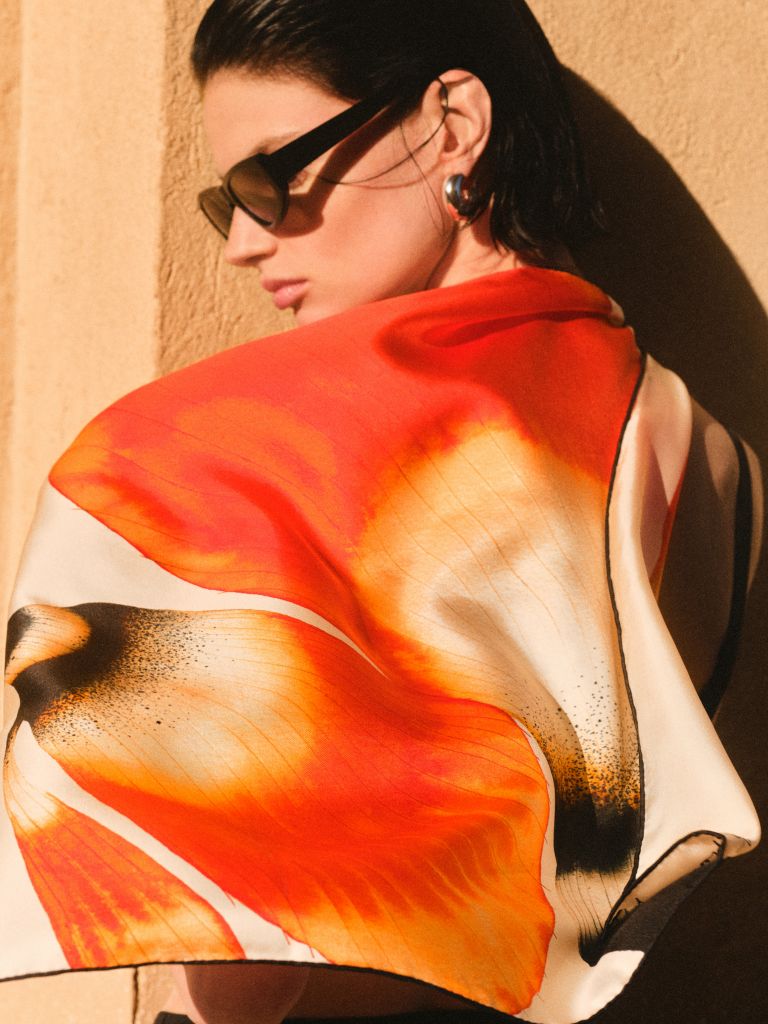 小狐狸法式時尚美學 COS讚頌自然繽紛 – 潮流誌 InTrend Log