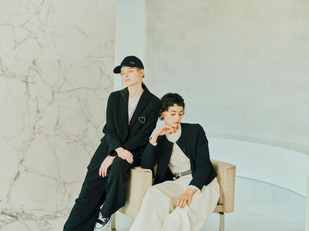 To b. by agnès b.優雅隨性時髦態度 GAP怦然心動穿搭攻略 – 潮流誌 InTrend Log